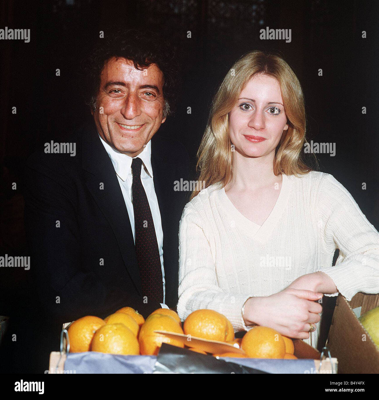 Tony Bennett with Ellen Howe Stock Photo - Alamy