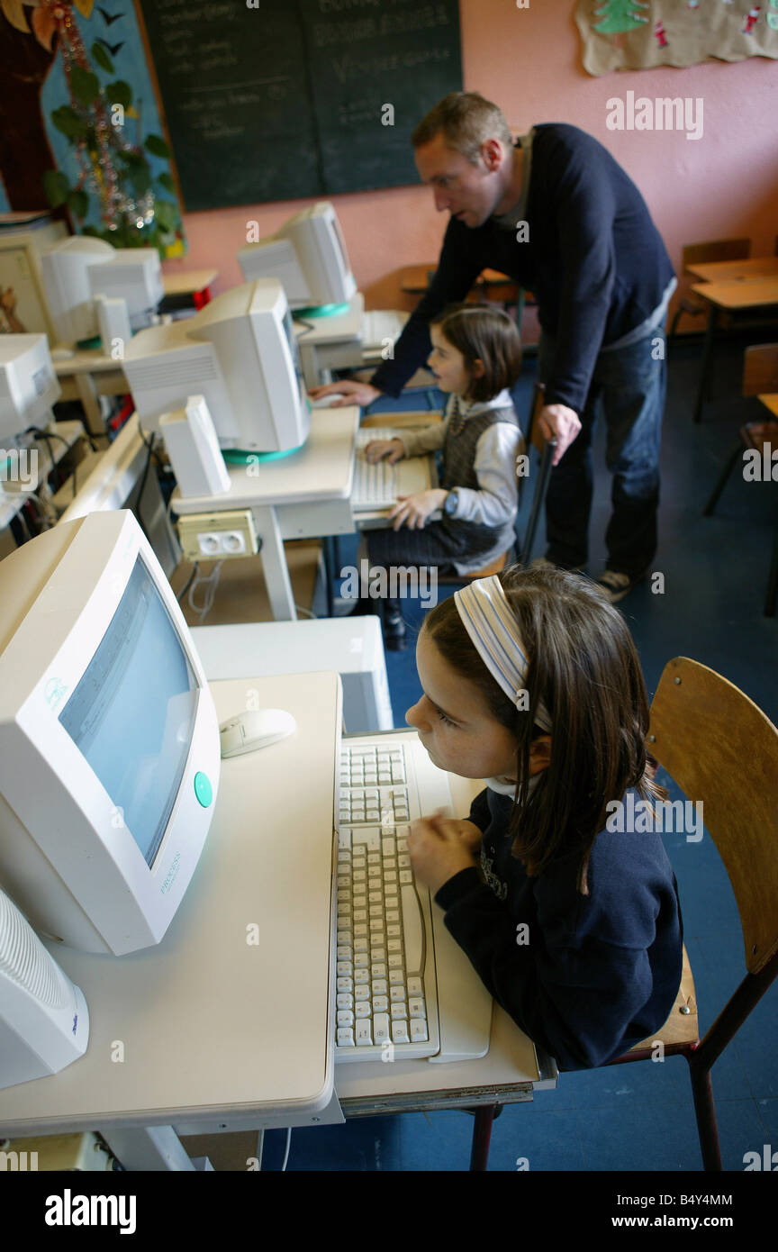 Class learning objective hi-res stock photography and images - Alamy