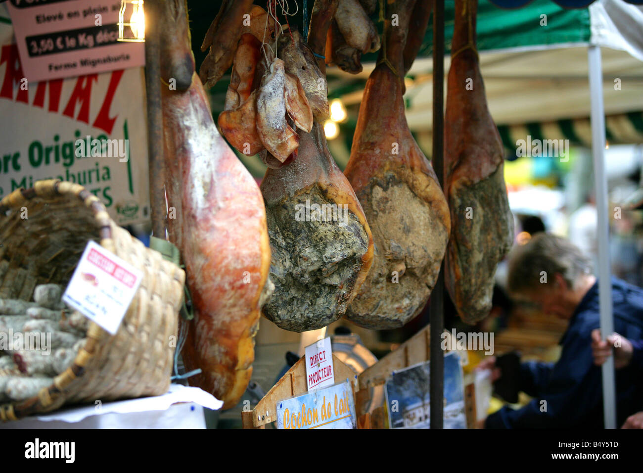 cooked ham stall Stock Photo - Alamy