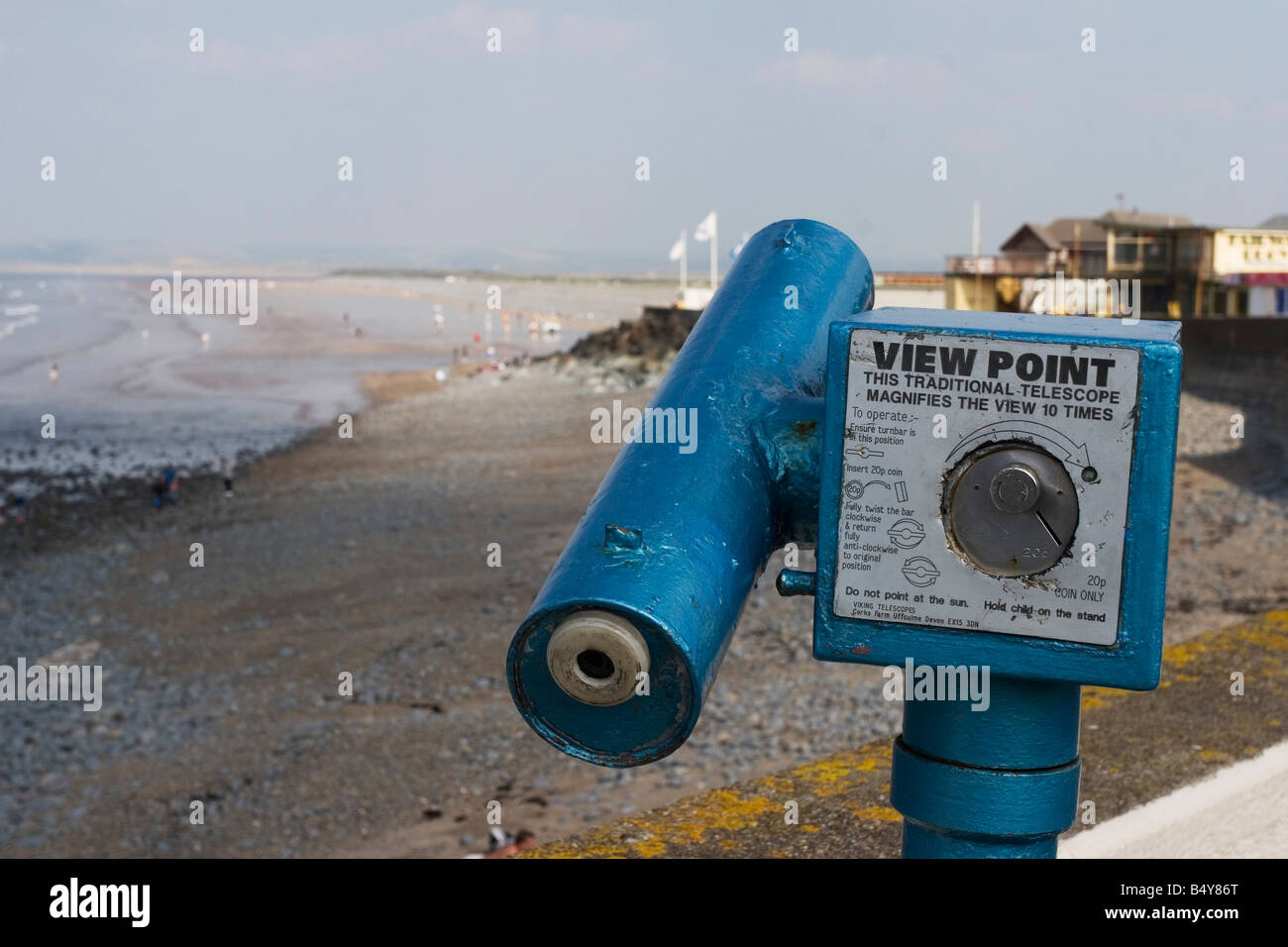 Seaside telescope hi-res stock photography and images - Alamy