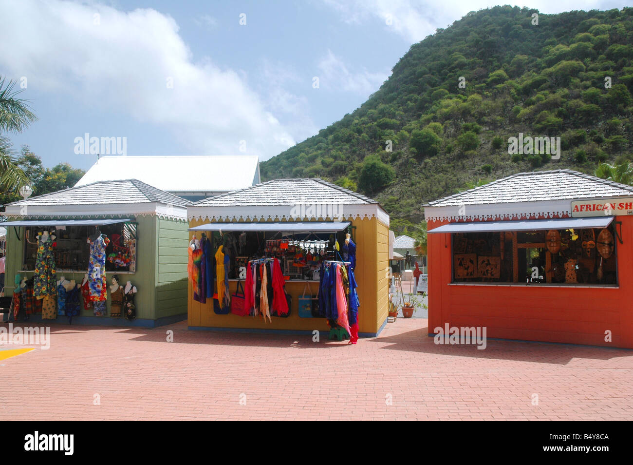 colorful outdoor shops at cruise ship port philipsburg st maarten Stock ...