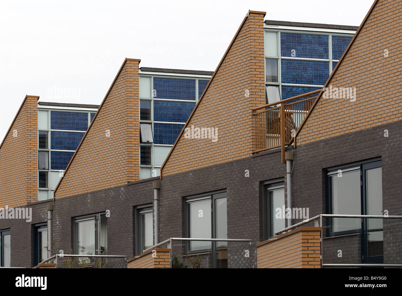 Shell solar panels fitted to houses on the world's largest solar ...