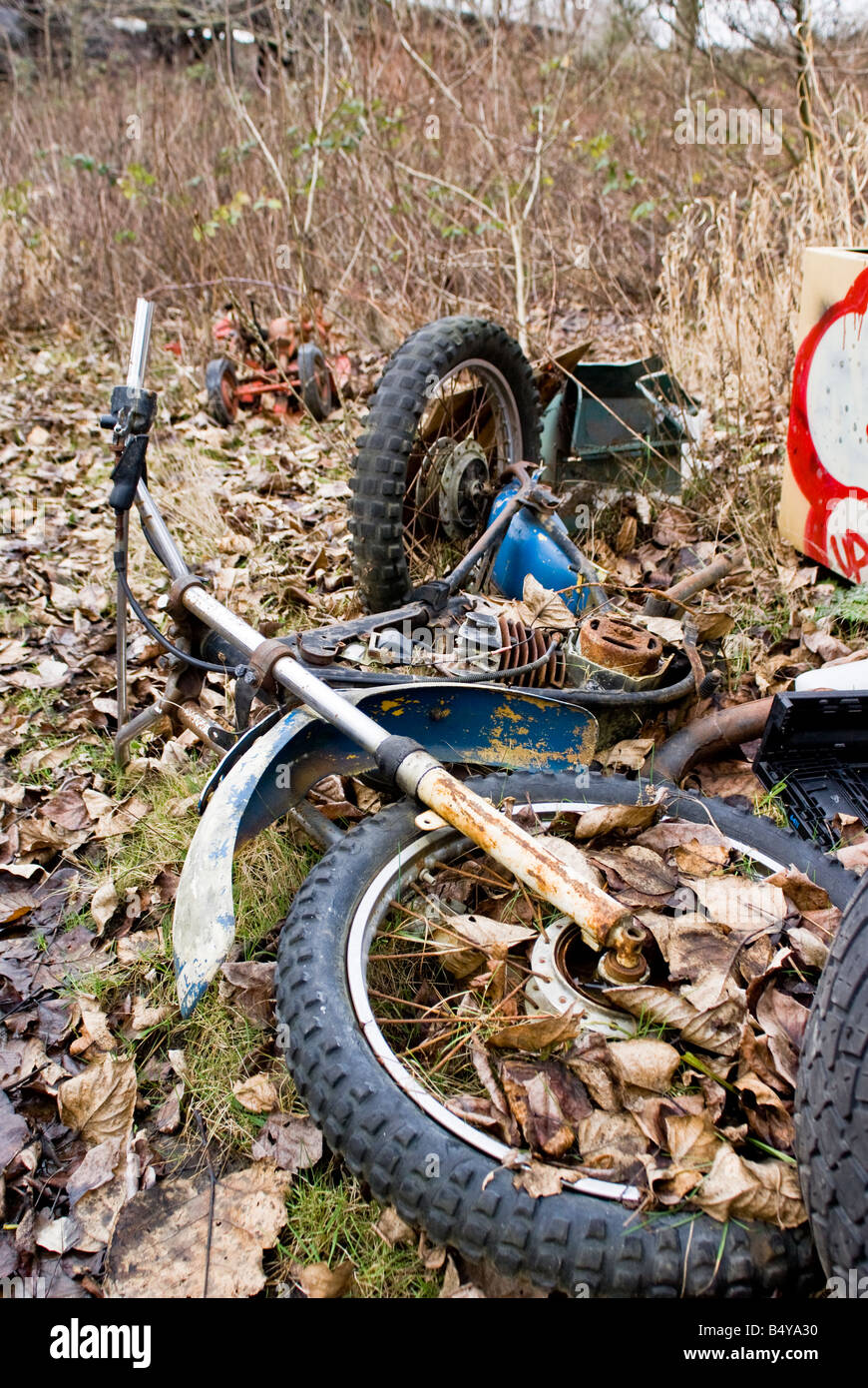 Wrecked Dirt Bike | atelier-yuwa.ciao.jp