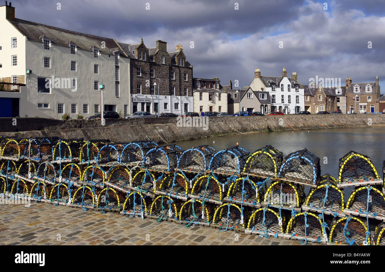 Daytime view of the former fishing harbour and town of Stonehaven in ...
