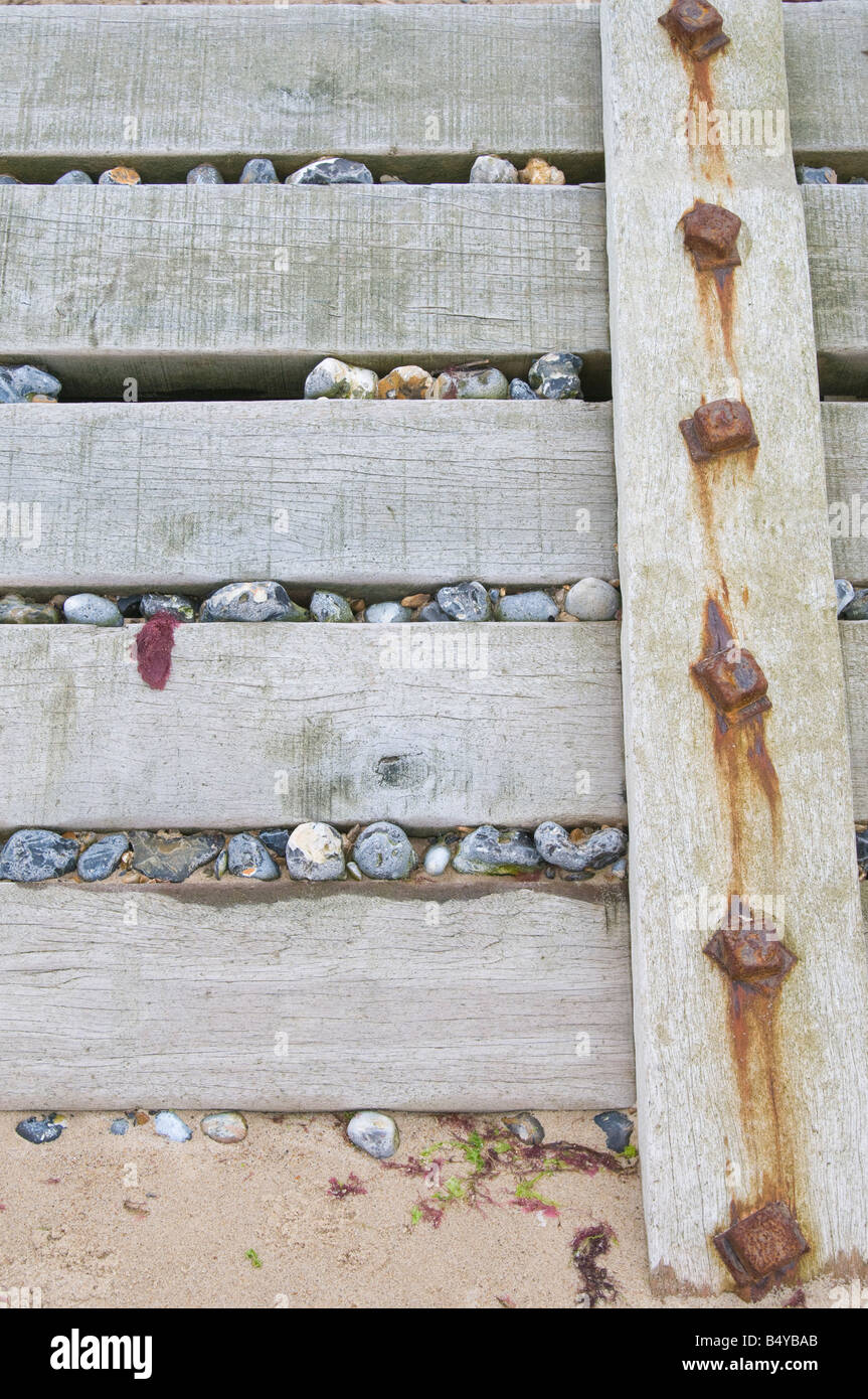 Wooden sea defences hi-res stock photography and images - Alamy