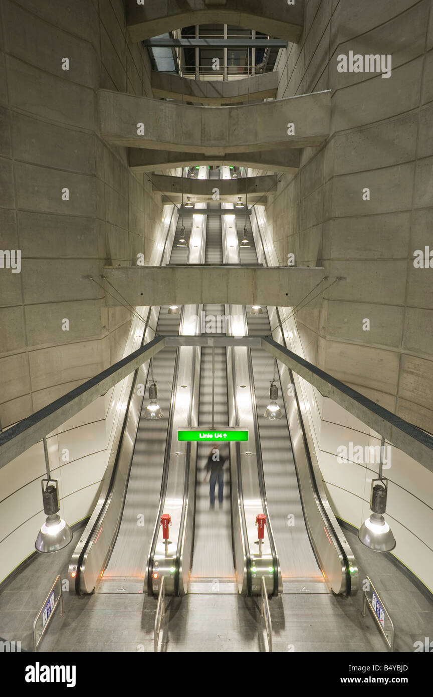 Vienna Subway Line U2 Schottenring Stock Photo - Alamy