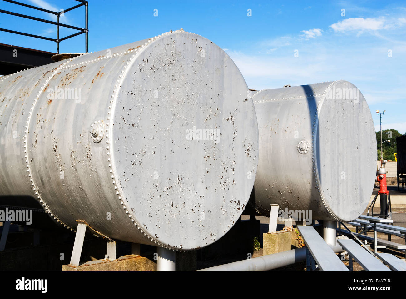 OIL TANKS, FUEL, ENERGY, EXPENSIVE, STORAGE TANKS, STORAGE, ECONOMY ...