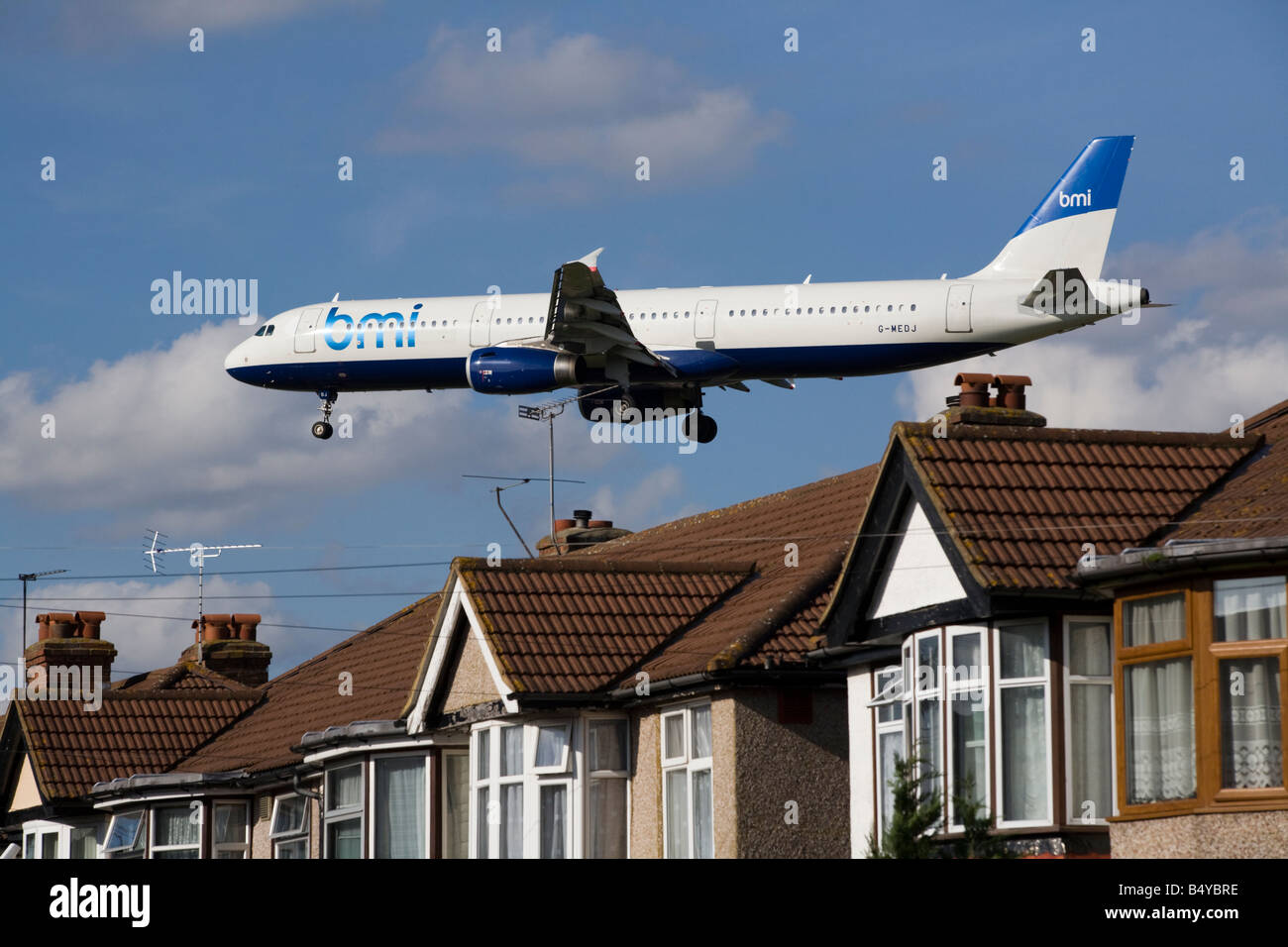 BMI Airbus A321-231 G-MEDJ approaching Heathrow airport, London. UK (41 ...