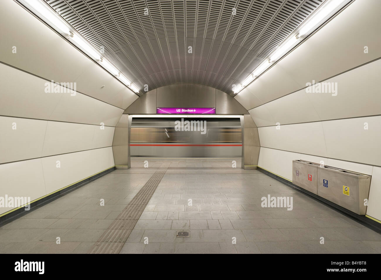 U2 line subway hi-res stock photography and images - Alamy