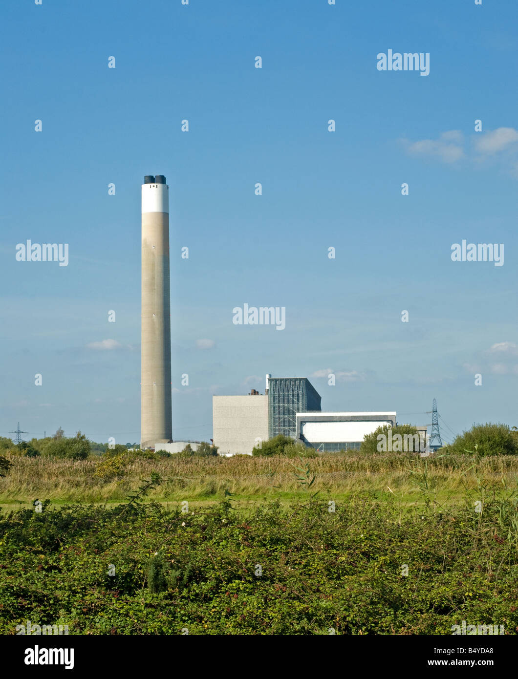 Fawley power station tower hi-res stock photography and images - Alamy