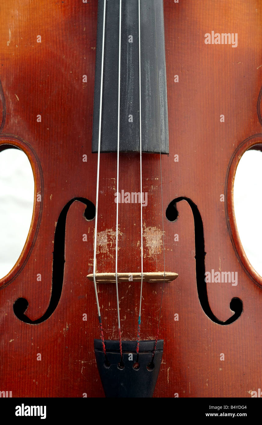 Fiddle key hi-res stock photography and images - Alamy