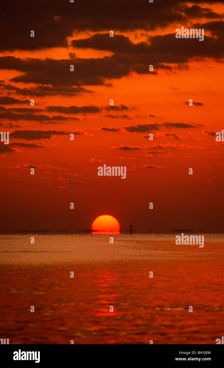 Sunrise on the Chesapeake Bay at the mouth of the Magothy River, near ...