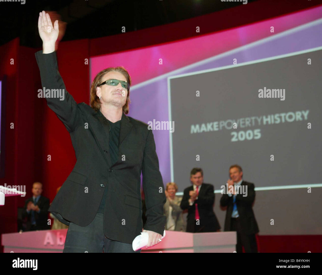 Lead singer of rock band u2 hi-res stock photography and images - Alamy