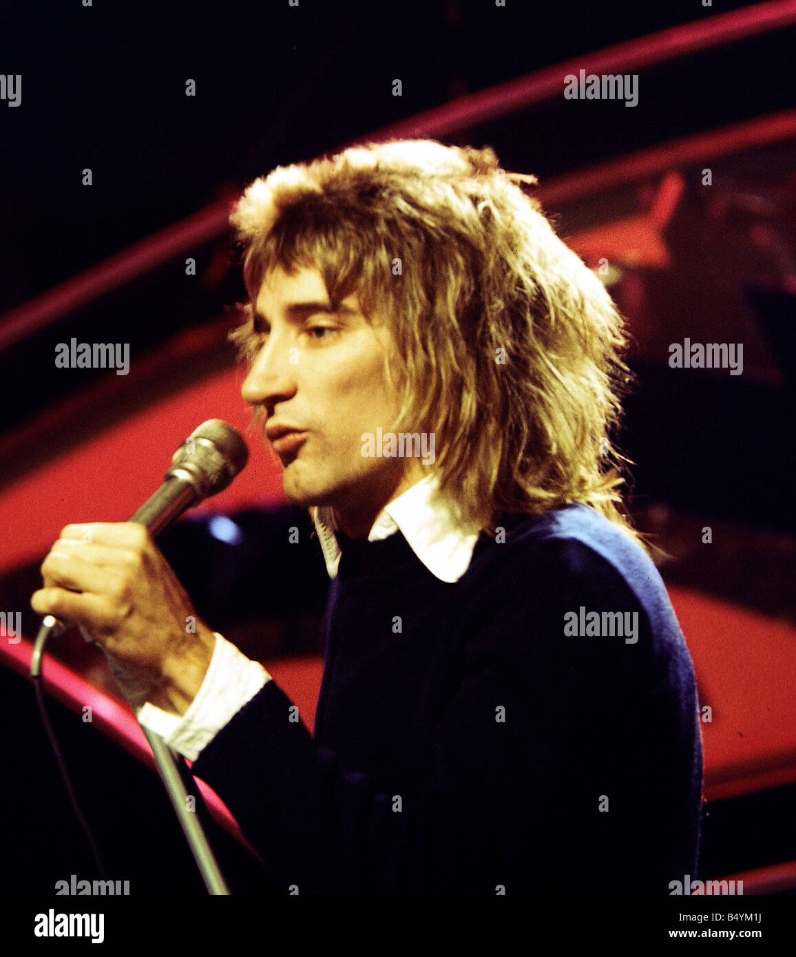 Top of the pops 1970s hi-res stock photography and images - Alamy