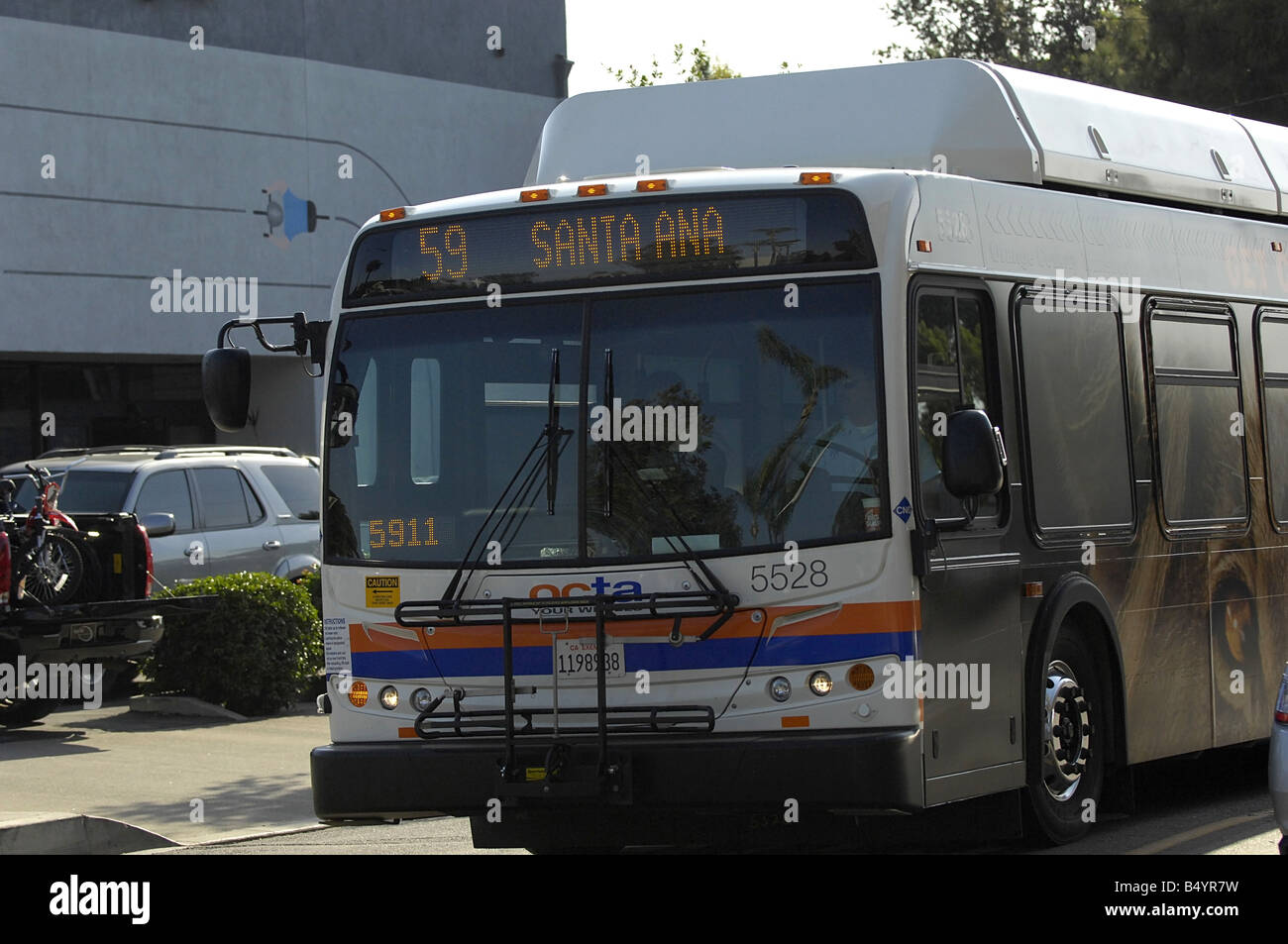 Octa bus hi-res stock photography and images - Alamy