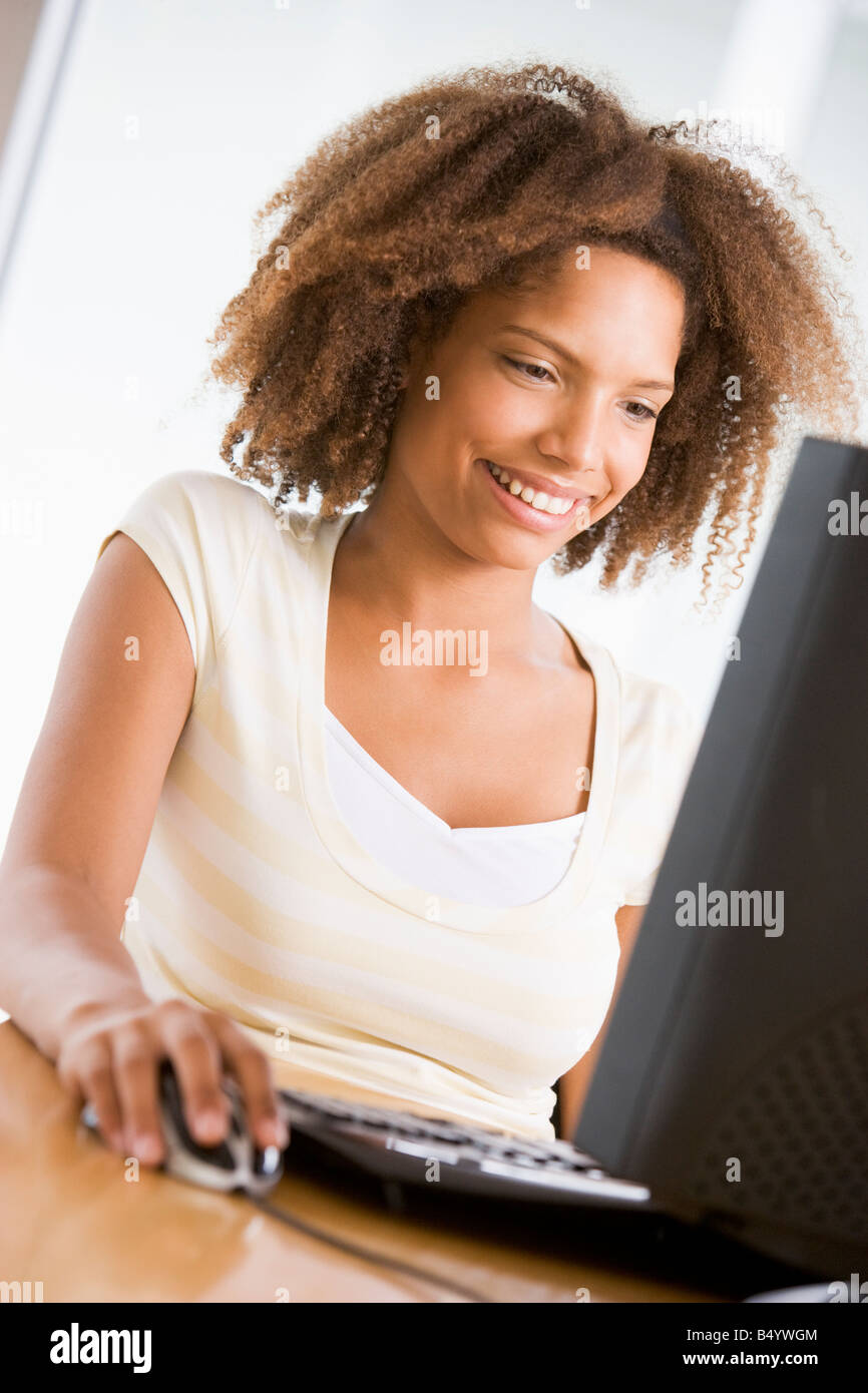 Teenage Girl Using Desktop Computer Stock Photo - Alamy Teenage Girl Using Desktop Computer Stock Photo - Alamy