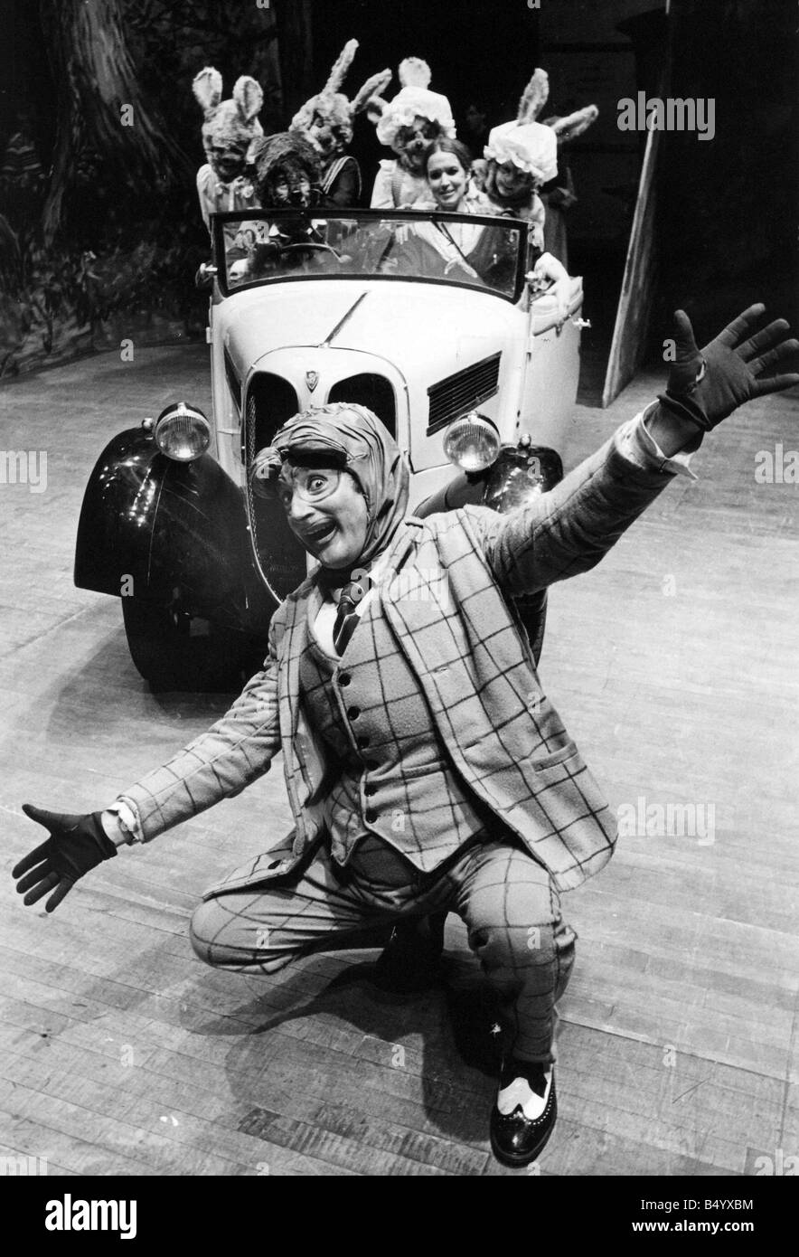 The wind in the willows mr toad Black and White Stock Photos & Images ...