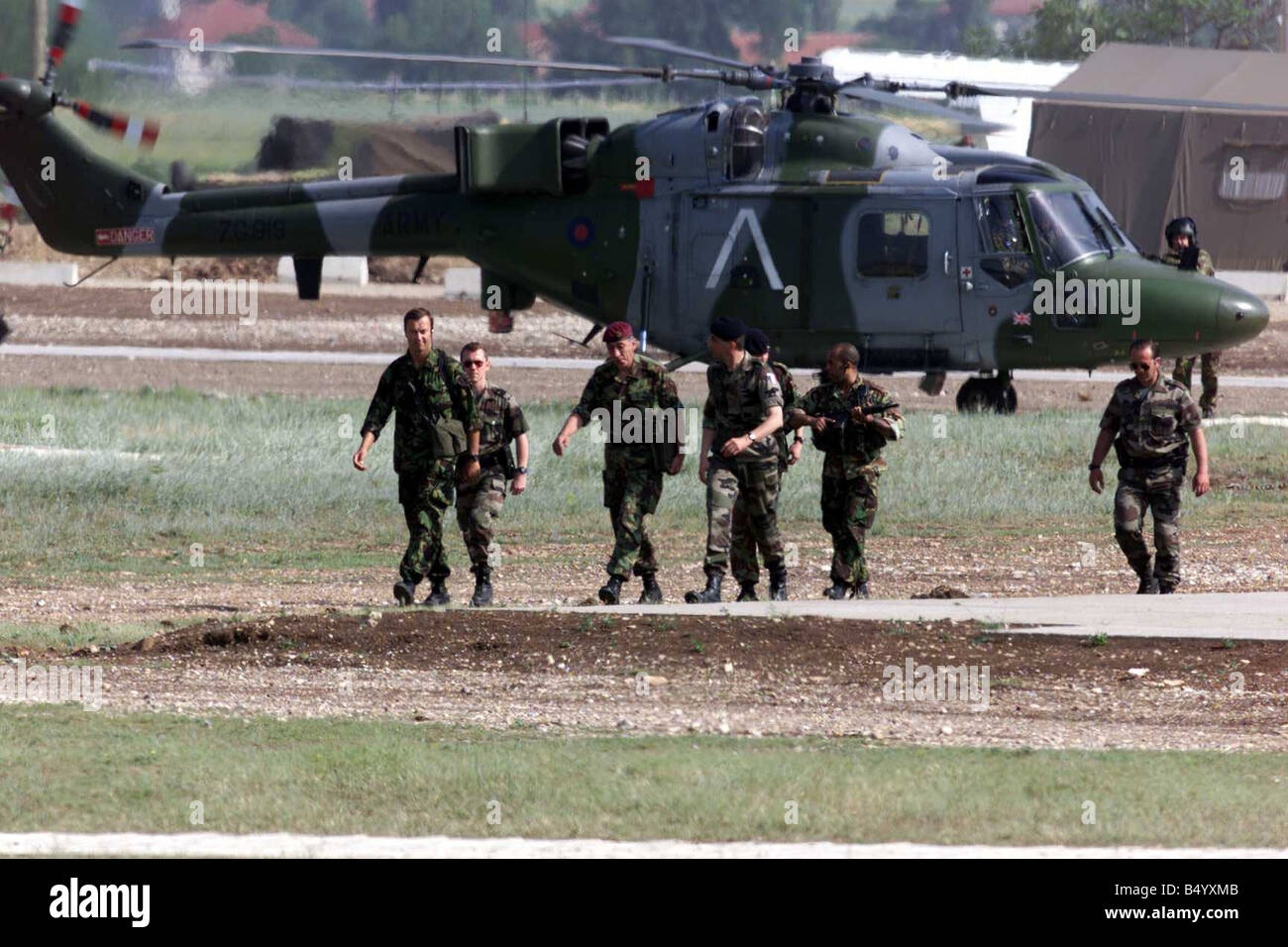 General Mike Jackson arrives at French Base Kumanovo from Belgrade ...