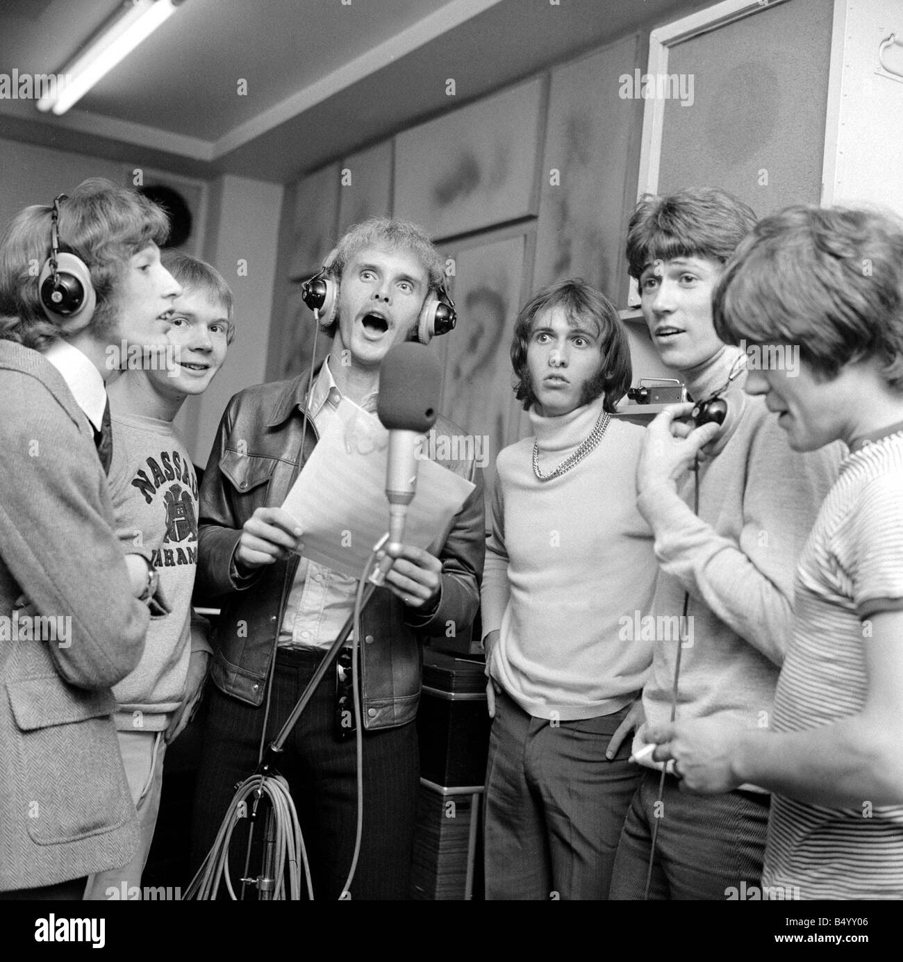 The Bee Gees Pop Group 03 07 1968 Stock Photo - Alamy