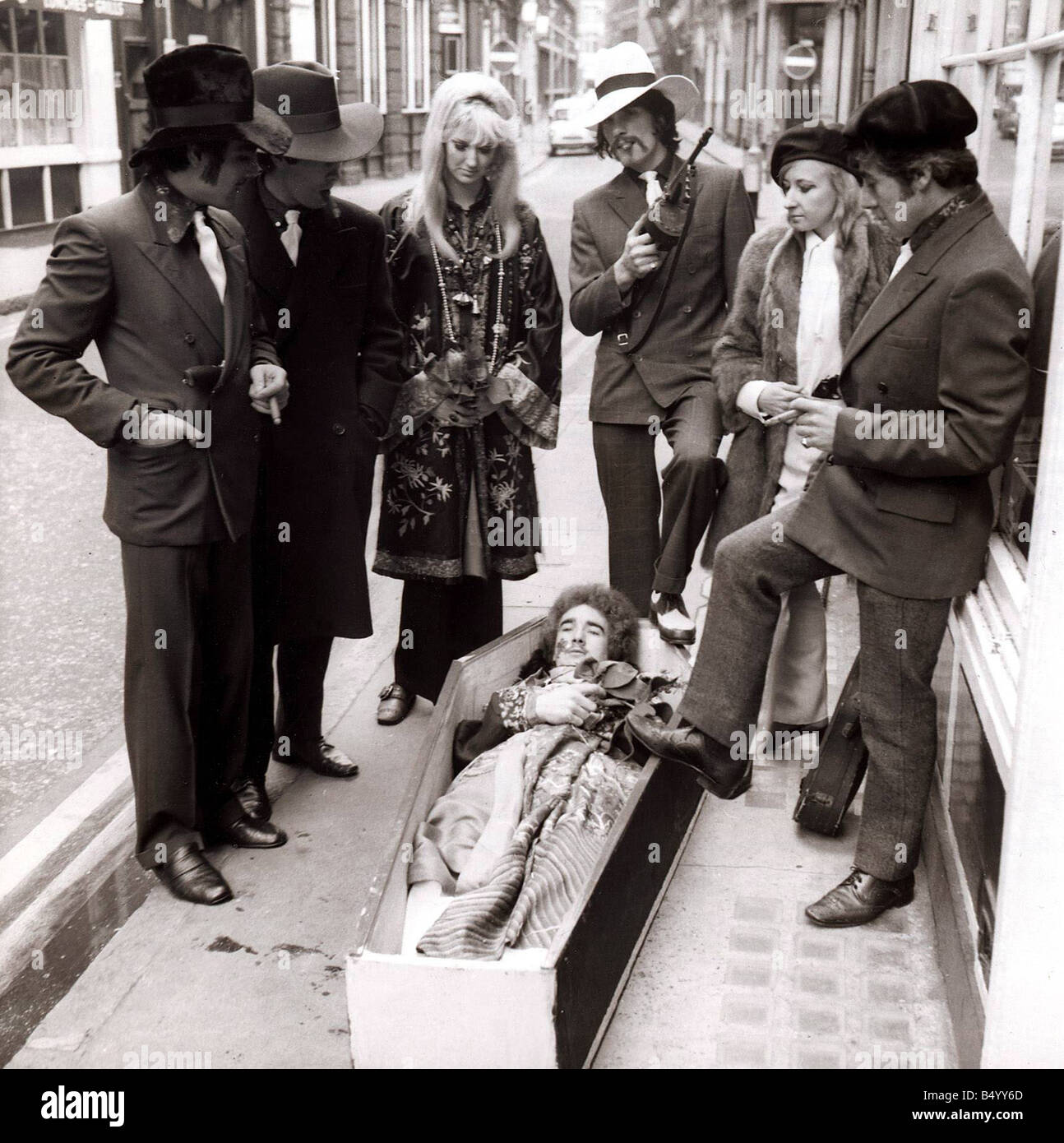 Hippie 1967 hi-res stock photography and images - Alamy