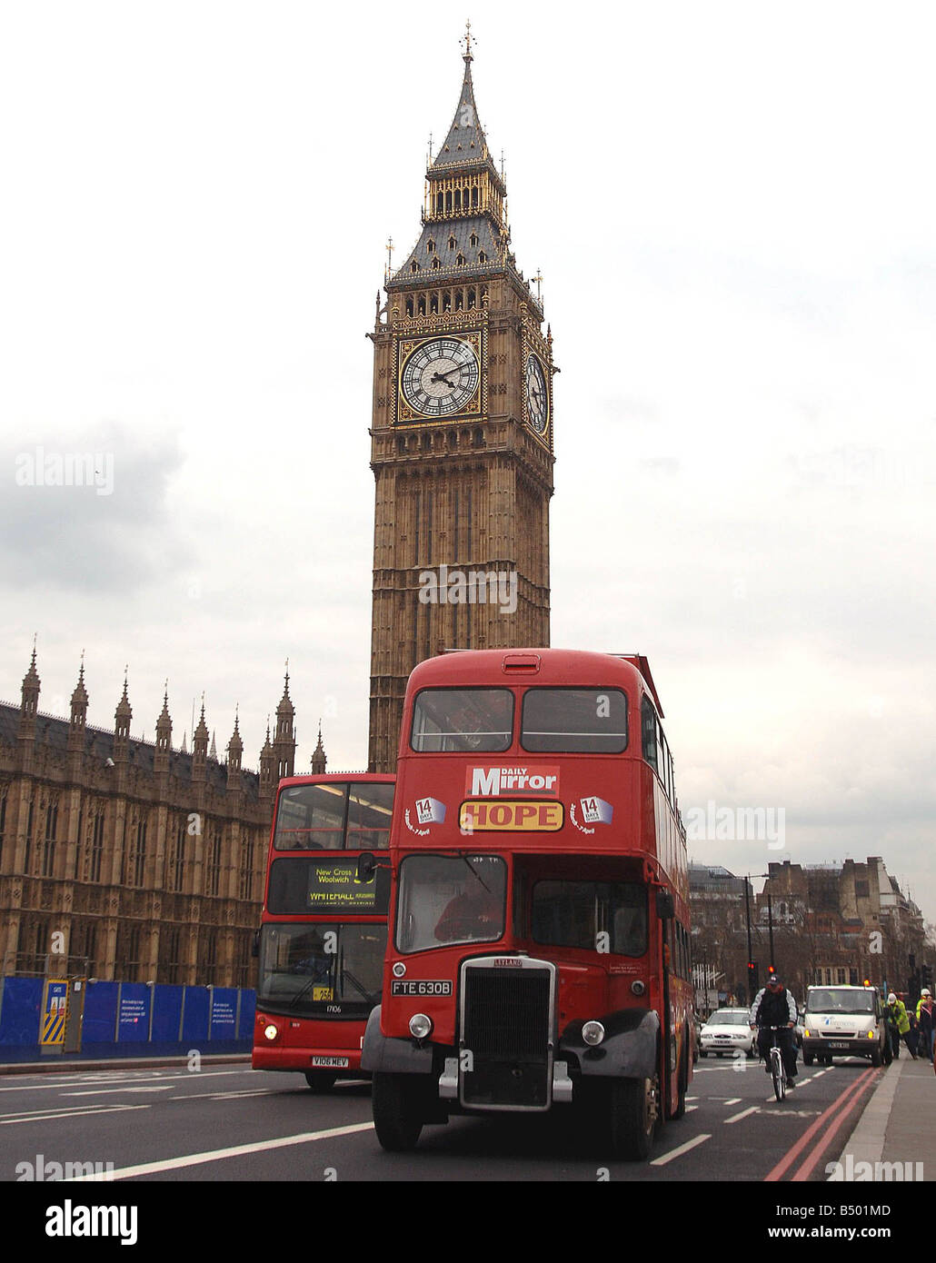 2000s bus hi-res stock photography and images - Alamy