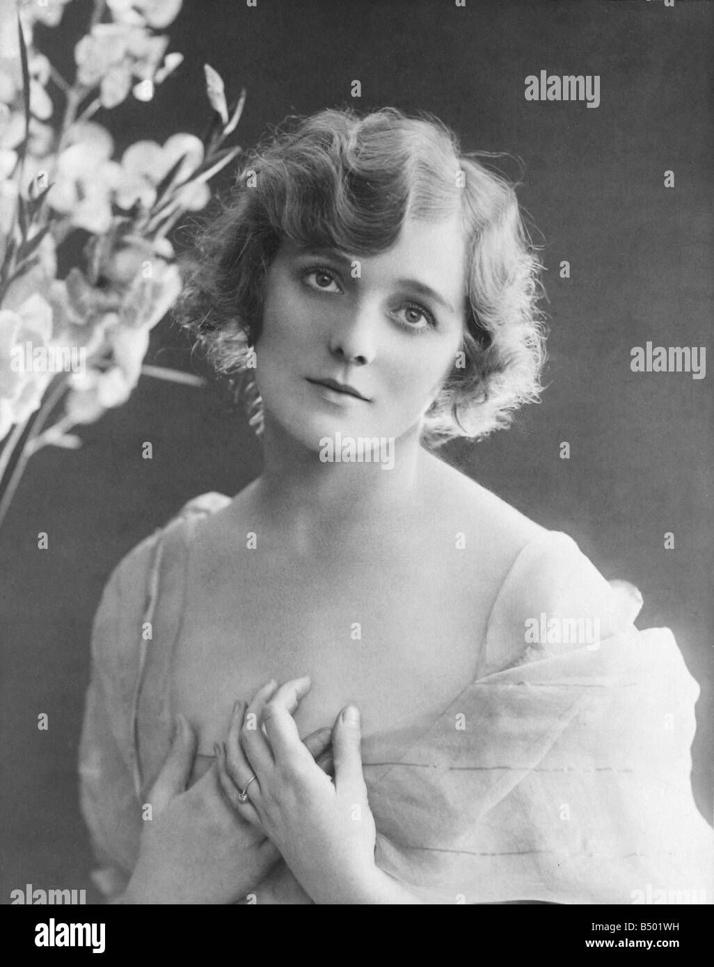 Silent Movie Star Black and White Stock Photos & Images - Alamy