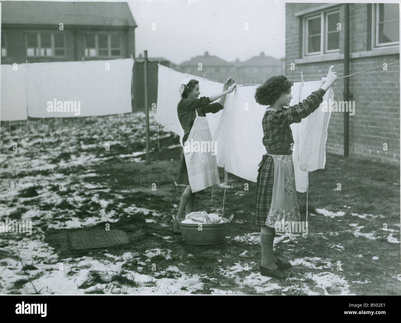 Domestic Science class at Newlands Secondary School in Blyth Part of ...