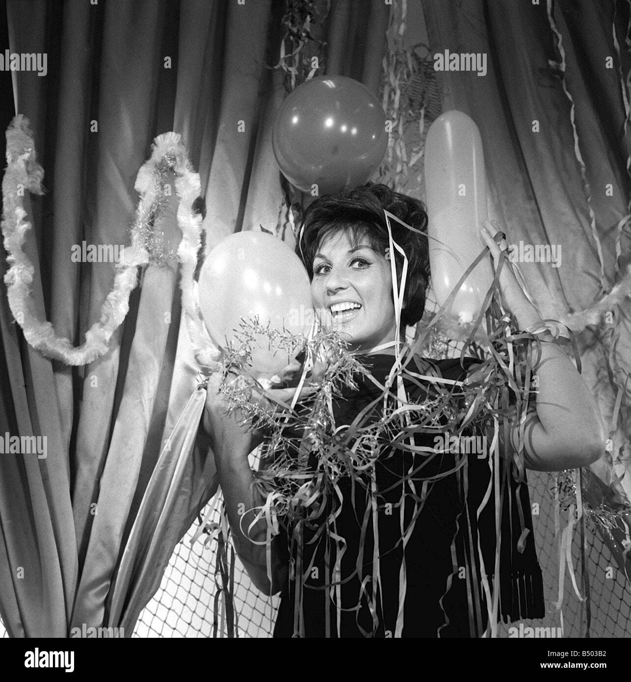 Alma cogan hi-res stock photography and images - Alamy