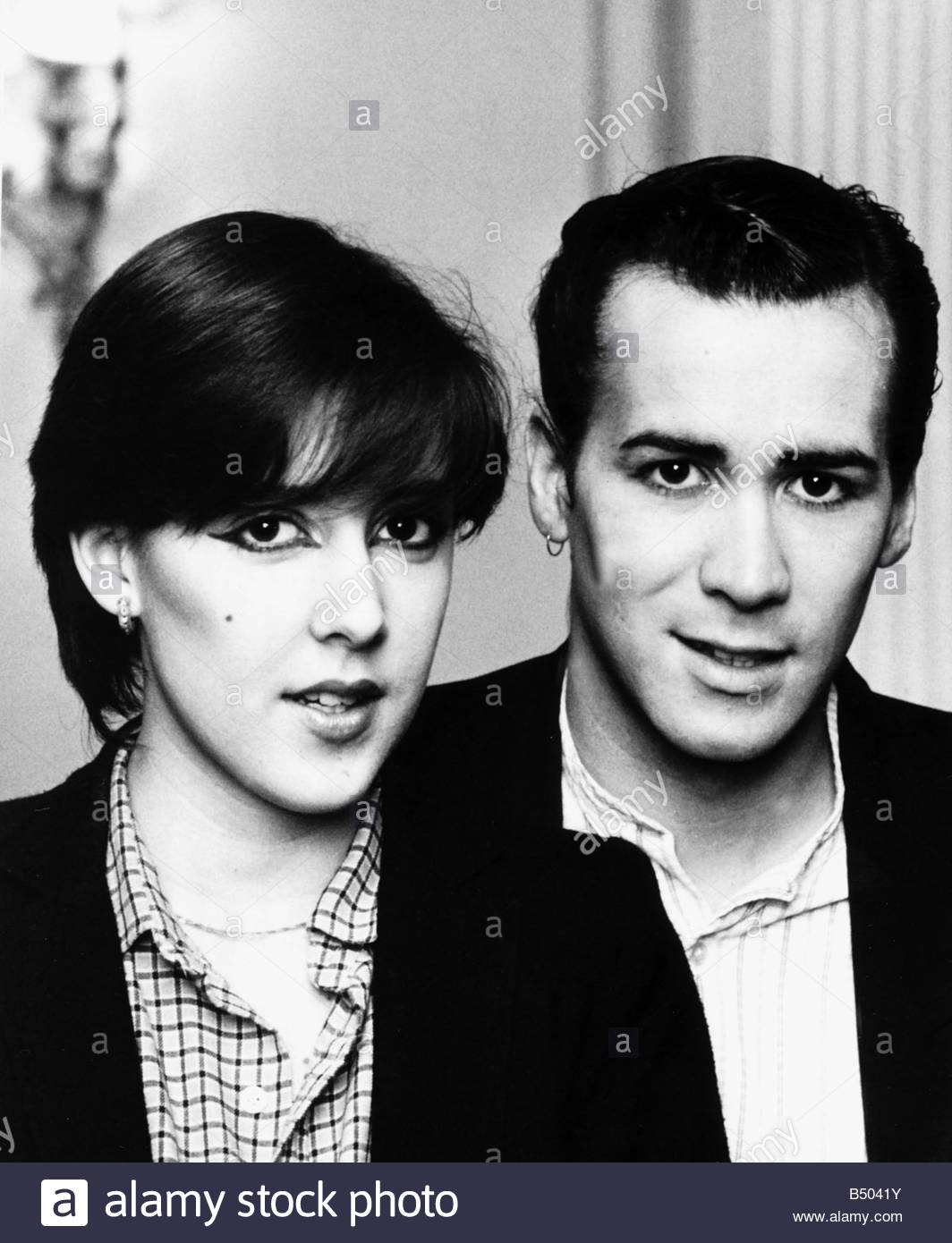 Joanne Catherall's Instagram, Twitter & Facebook on IDCrawl