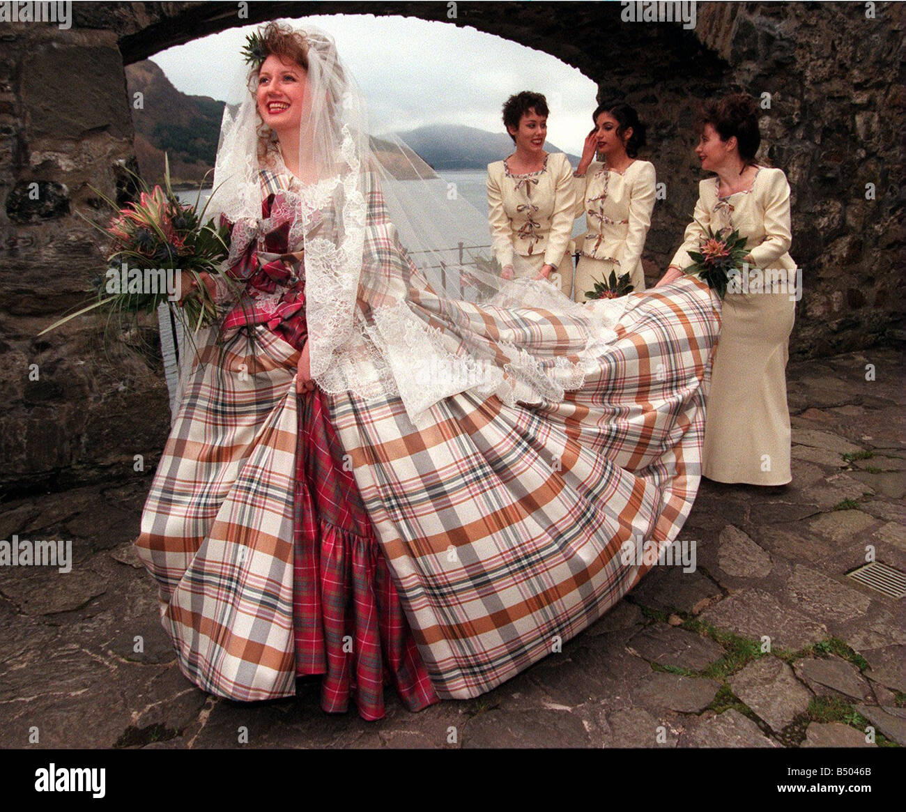 Lynne Johnston Clothes Show Bride of the Year March 1998 who married ...