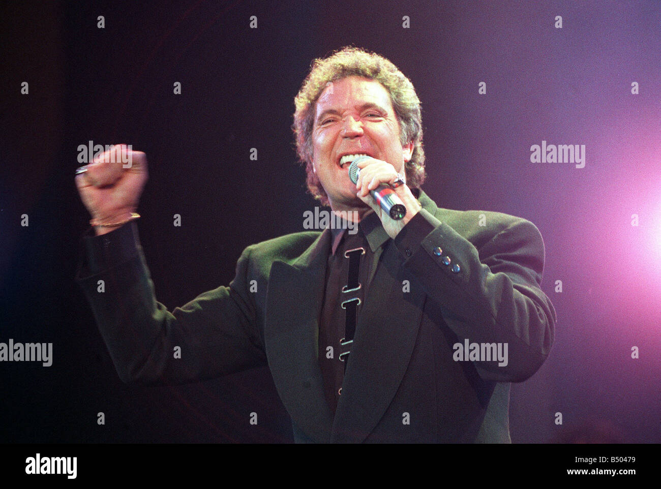 Singer tom jones hi-res stock photography and images - Alamy