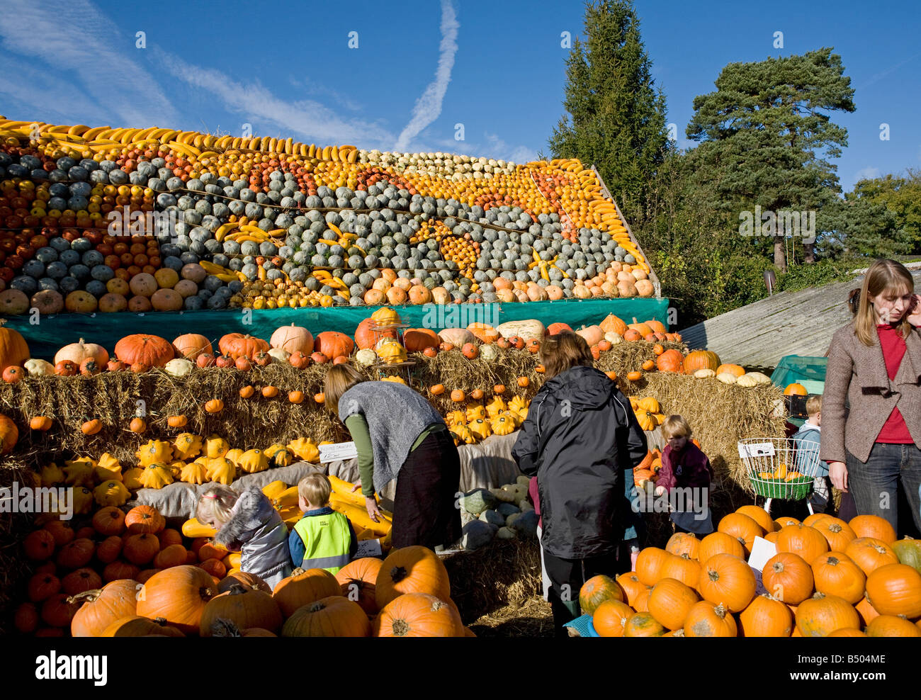 Annual decorative display of pumpkins at Slindon, West Sussex, UK Stock ...