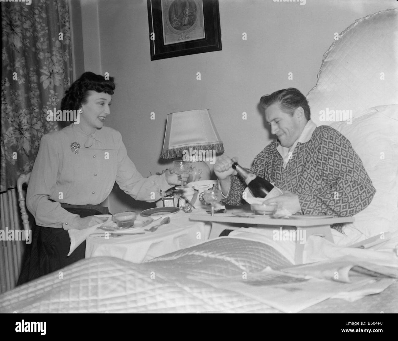 Googie withers and john mccallum hi-res stock photography and images ...