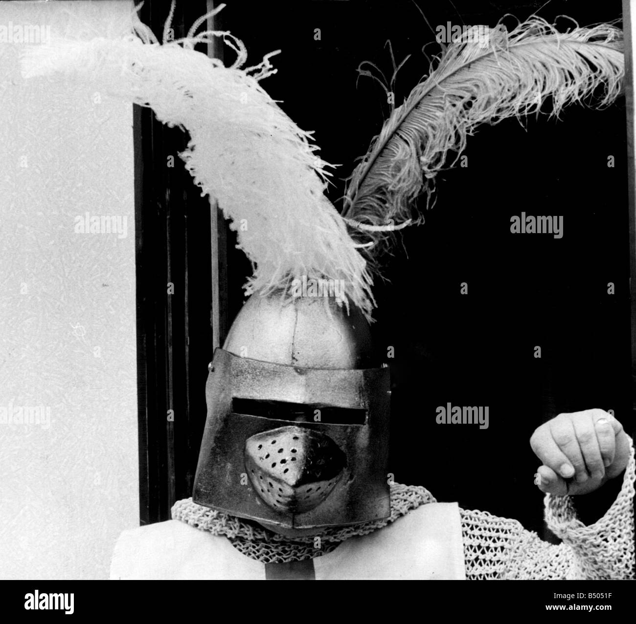 Arthur Loew who plays Captain Mannering in the BBC Series Dads Army ...