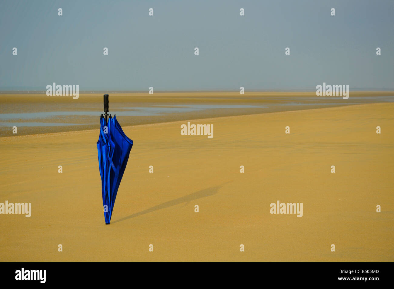 Beach Brolly Stock Photos & Beach Brolly Stock Images - Alamy