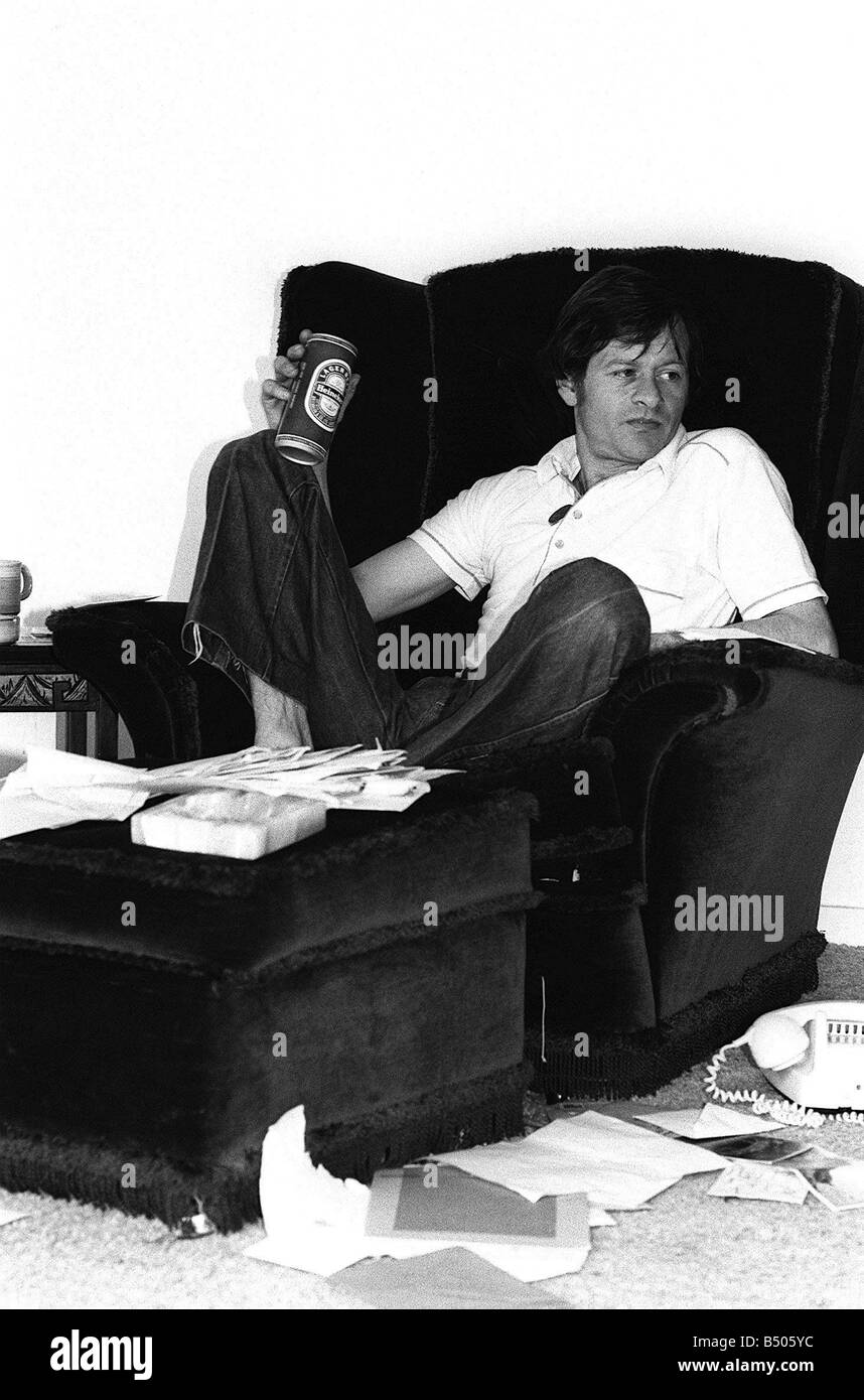 World snooker champion alex higgins hi-res stock photography and images ...