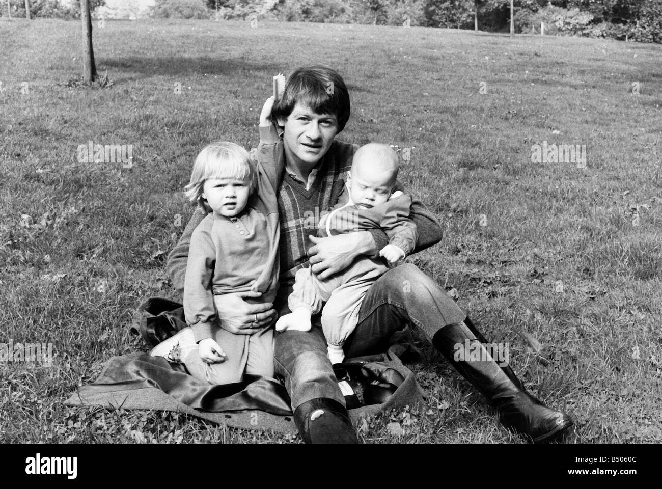 Alex Higgins former World Snooker Champion 1983 with his two children ...
