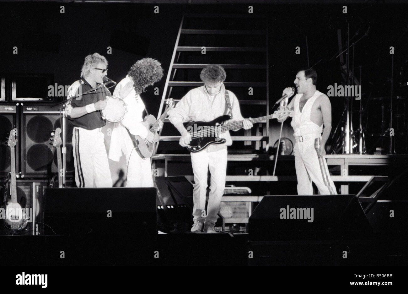 Queen rock group brian may hi-res stock photography and images - Alamy