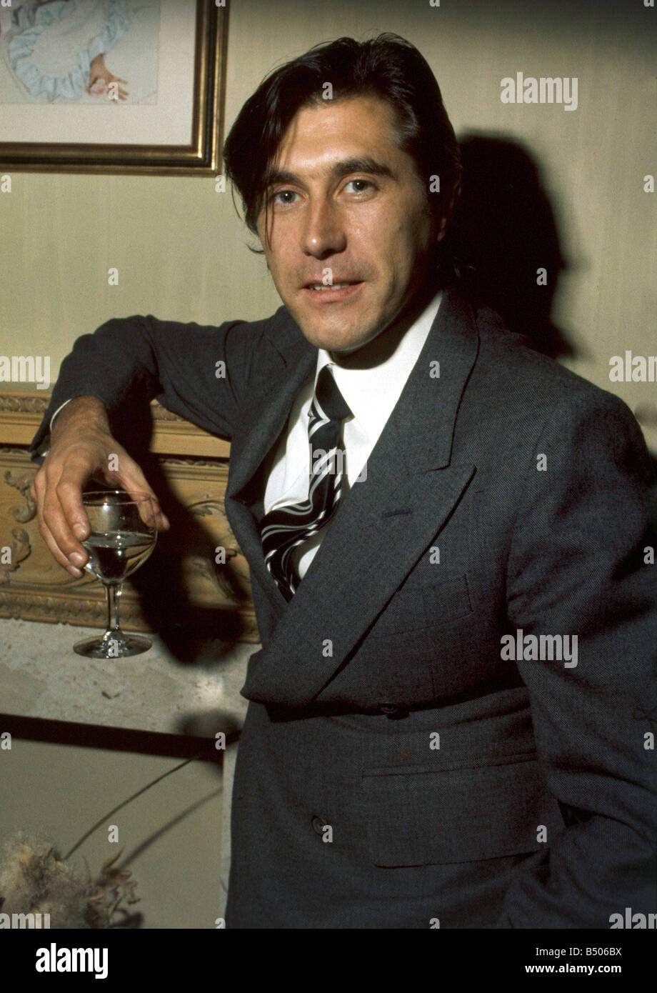 Bryan Ferry Roxy Music Holding glass of wine Pop singer December 1975 ...