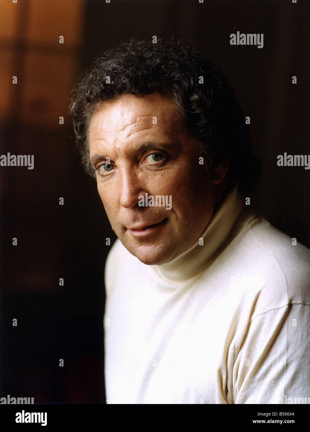 Tom Jones Singer Stock Photo - Alamy