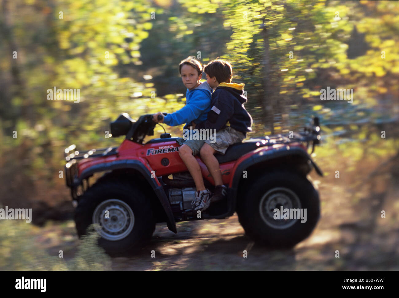 5280 35 Ridding a four wheeler Aidan and Tony at Carlos ranch in ...