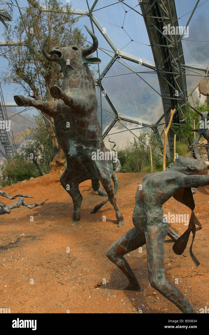 Bronze Statue of bull with horns at Eden Project. vertical 31303 Eden ...