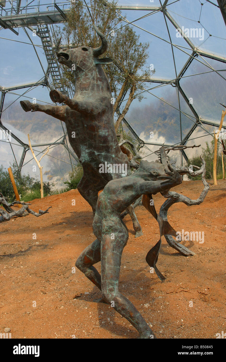 Bronze Statue of bull with horns at Eden Project. vertical 31304 Eden ...