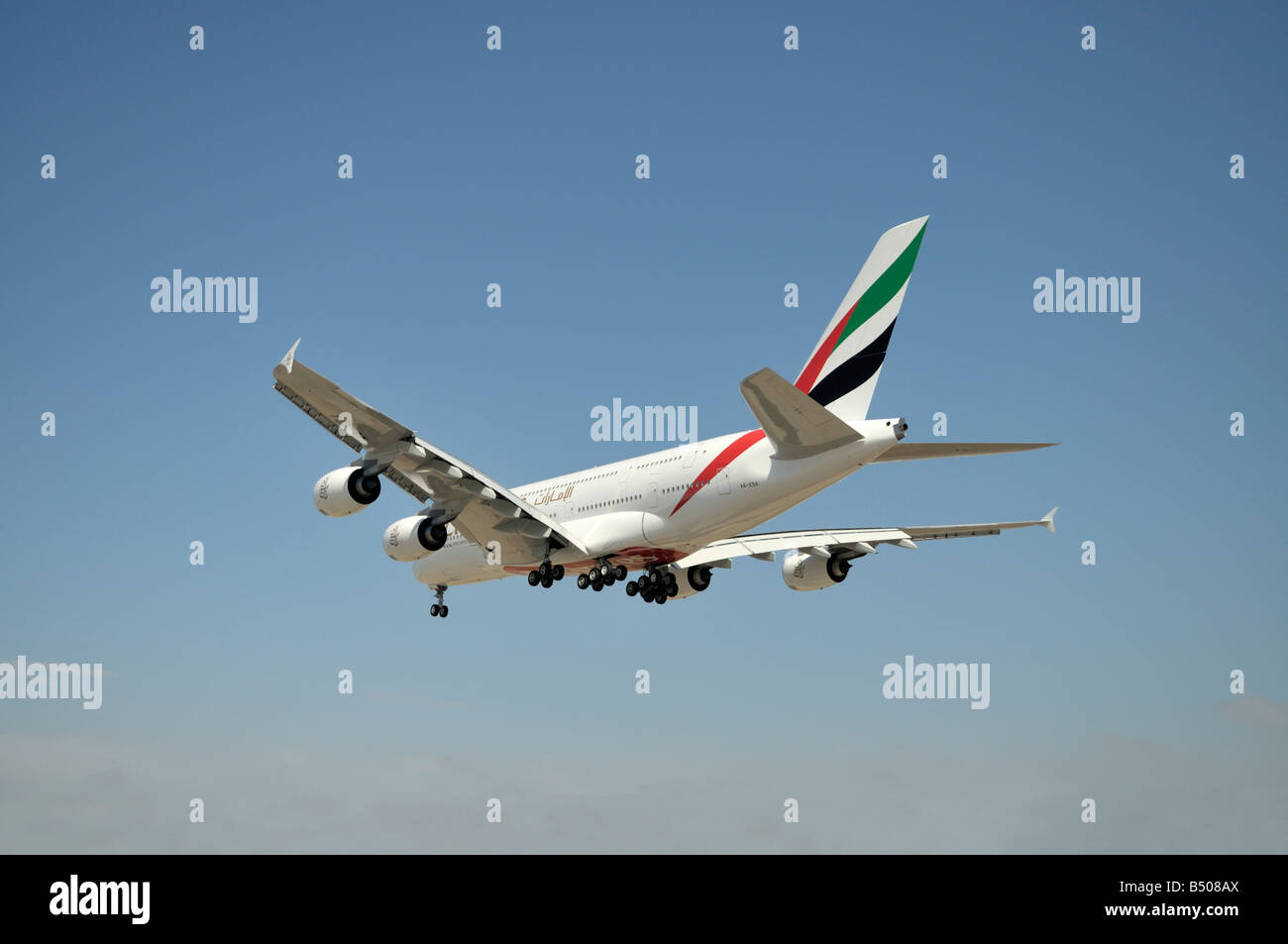 Emirates A380 Airbus super jumbo jet makes its first visit to LAX Stock ...
