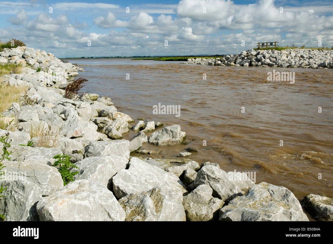 Managed retreat at Alkborough on the Humber Estuary to take the ...