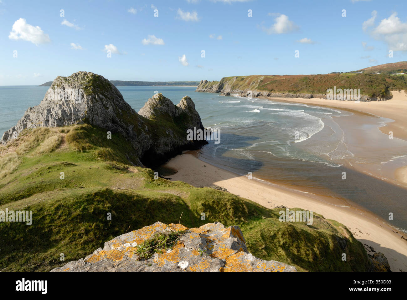 Three Cliffs Bay on the Gower Peninsula Stock Photo - Alamy