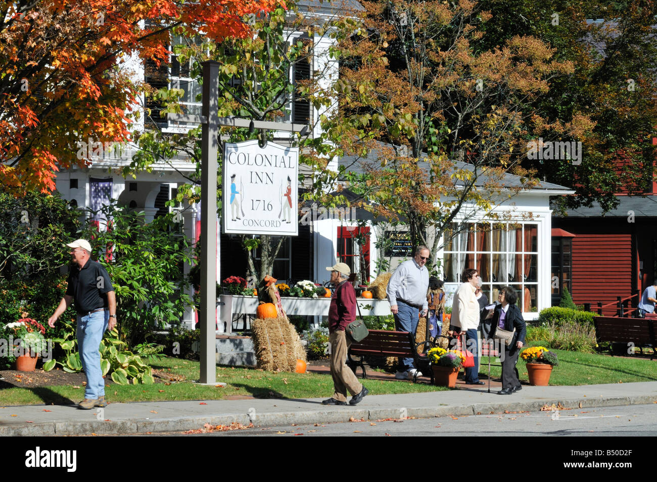 Colonial Inn, circa 1716 in Historic Concord Massachusetts in fall with ...