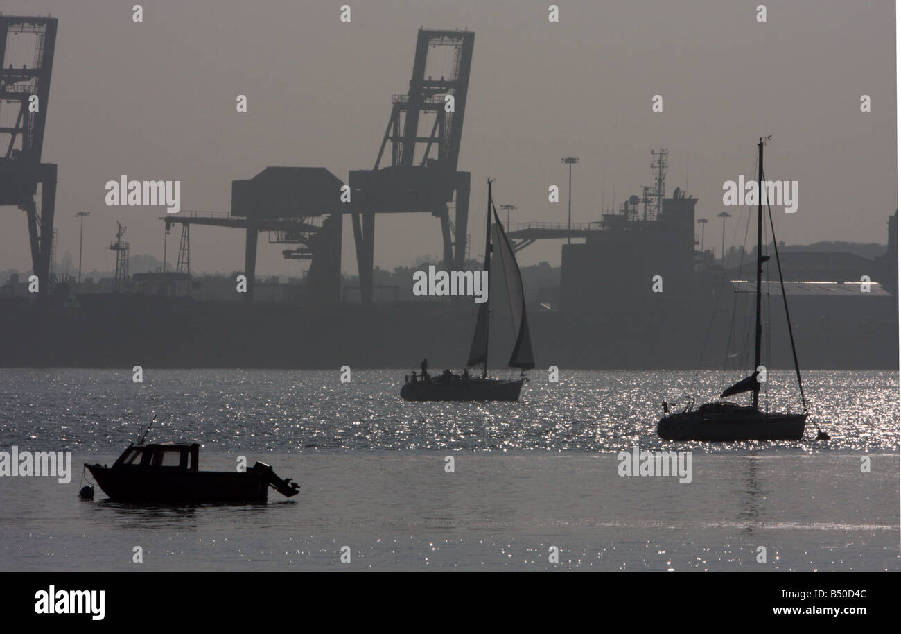 Quay harwich hi-res stock photography and images - Alamy