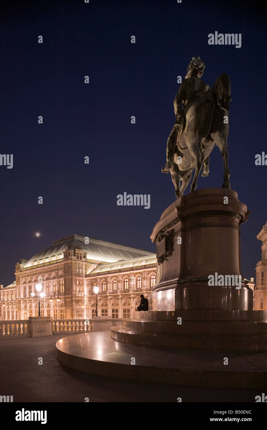Wien oper hi-res stock photography and images - Alamy