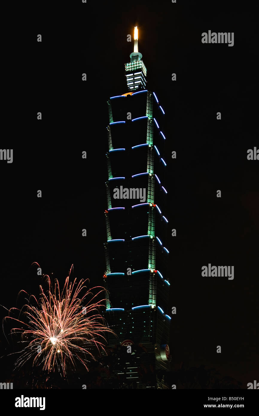 Taipei 101 fireworks hi-res stock photography and images - Alamy
